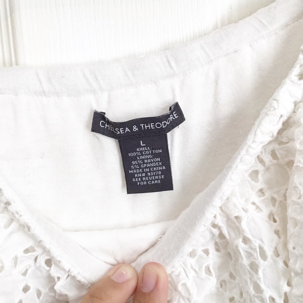Chelsea & Theodore White Eyelet Ruffle Top Nwot - Gem
